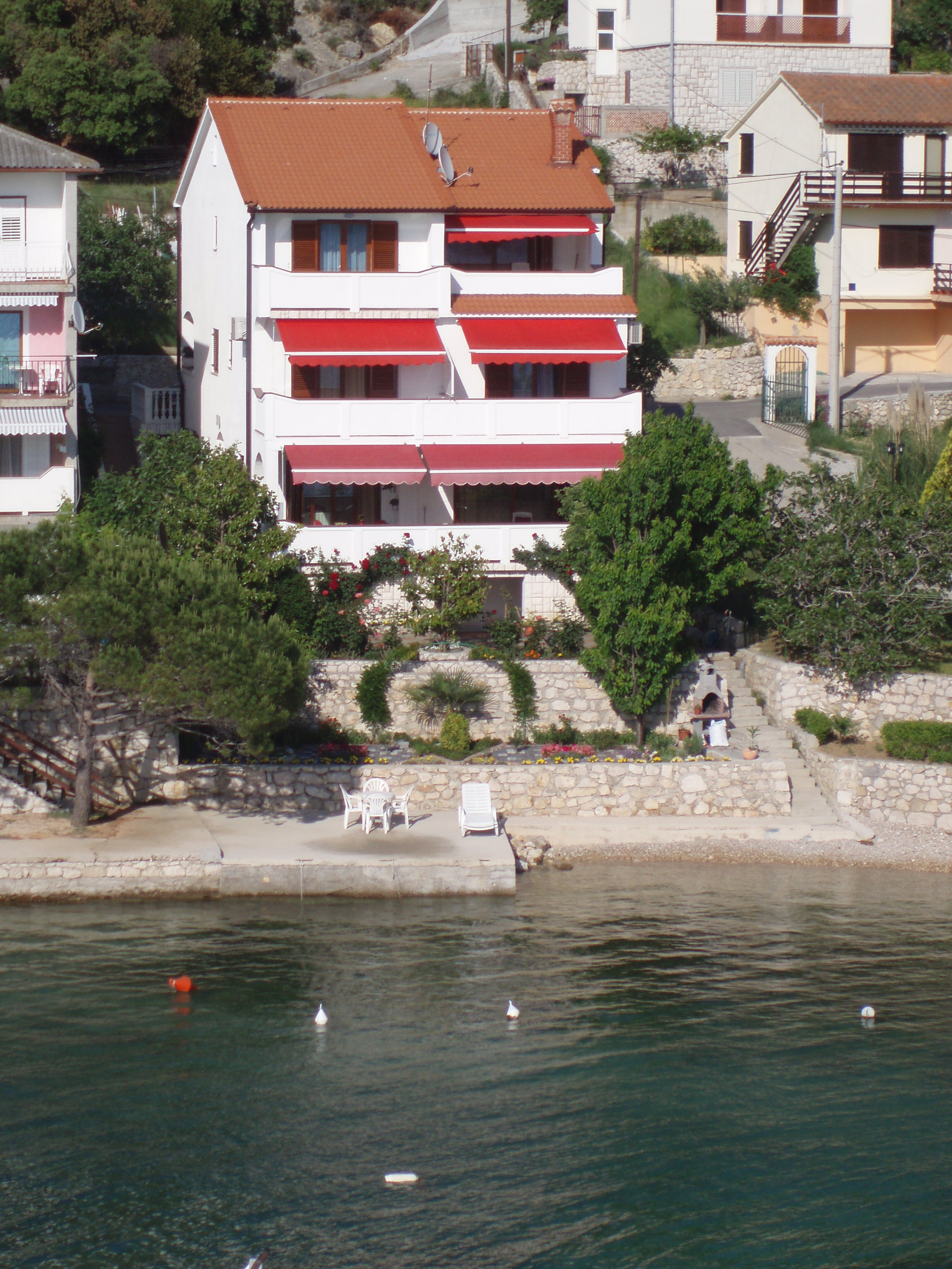 About House Meri | House Meri